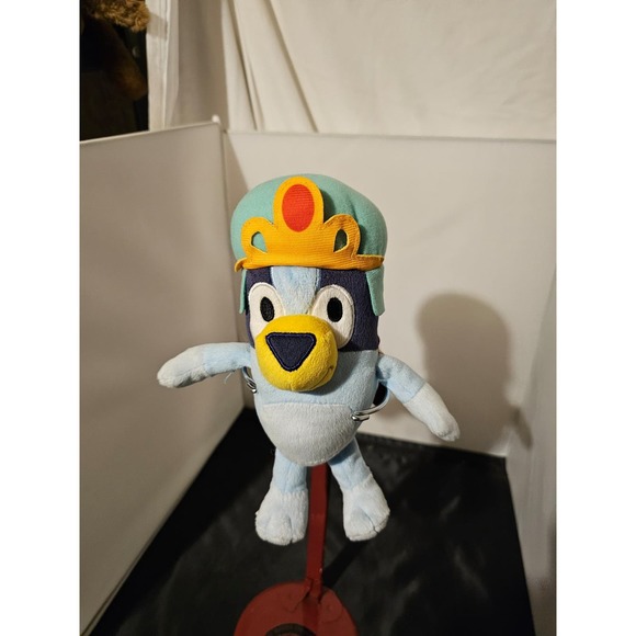 moose toys | Toys | Bluey Friends 8 Princess Bluey Royalty Plush Queen ...